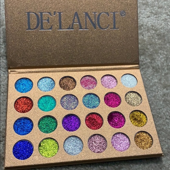 Makeup | Eyeshadows Pallet | Poshmark